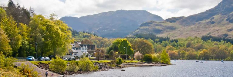 Visit St. Fillans in Loch Lomond | Find a Place to Stay | Trossachs.co.uk